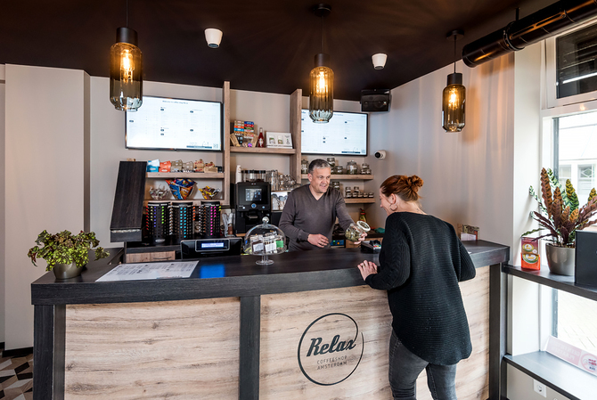 Best Coffeeshop & Pre Rolled Joints in Amsterdam | Coffeeshop Relax